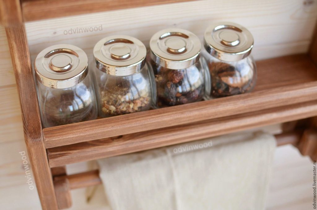DIY spice rack: step-by-step instructions