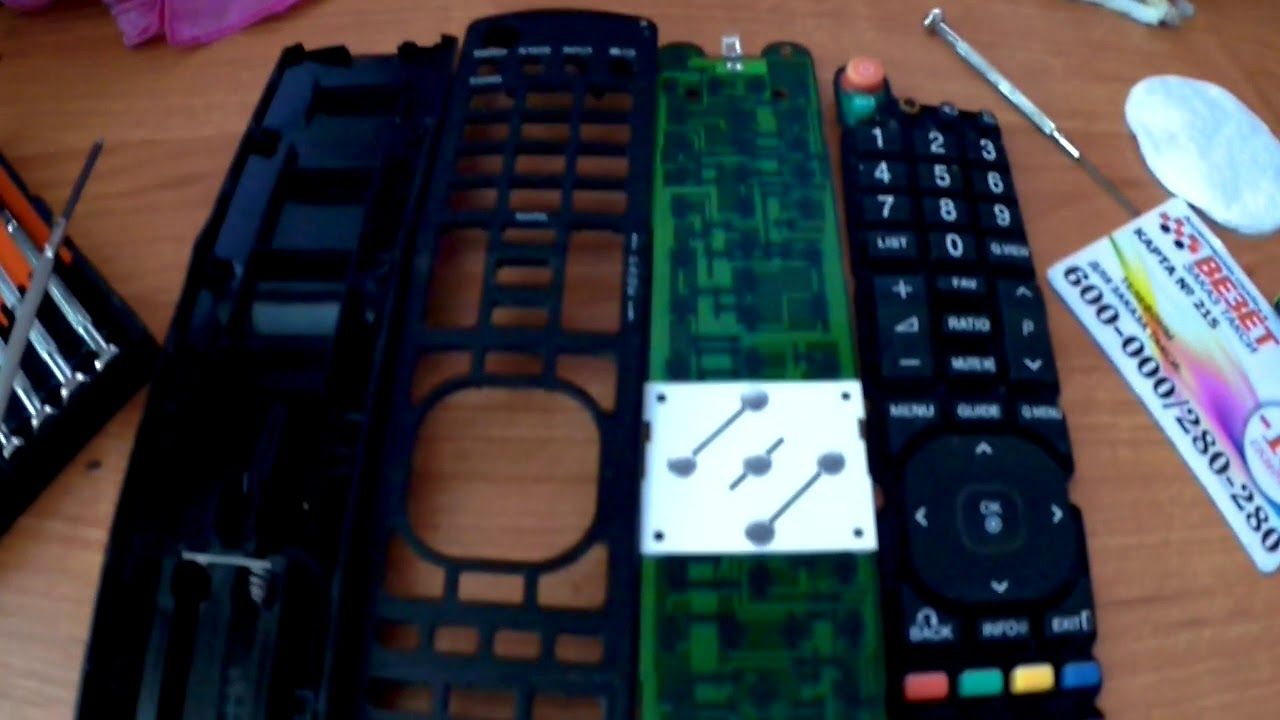 How to disassemble the TV remote control yourself